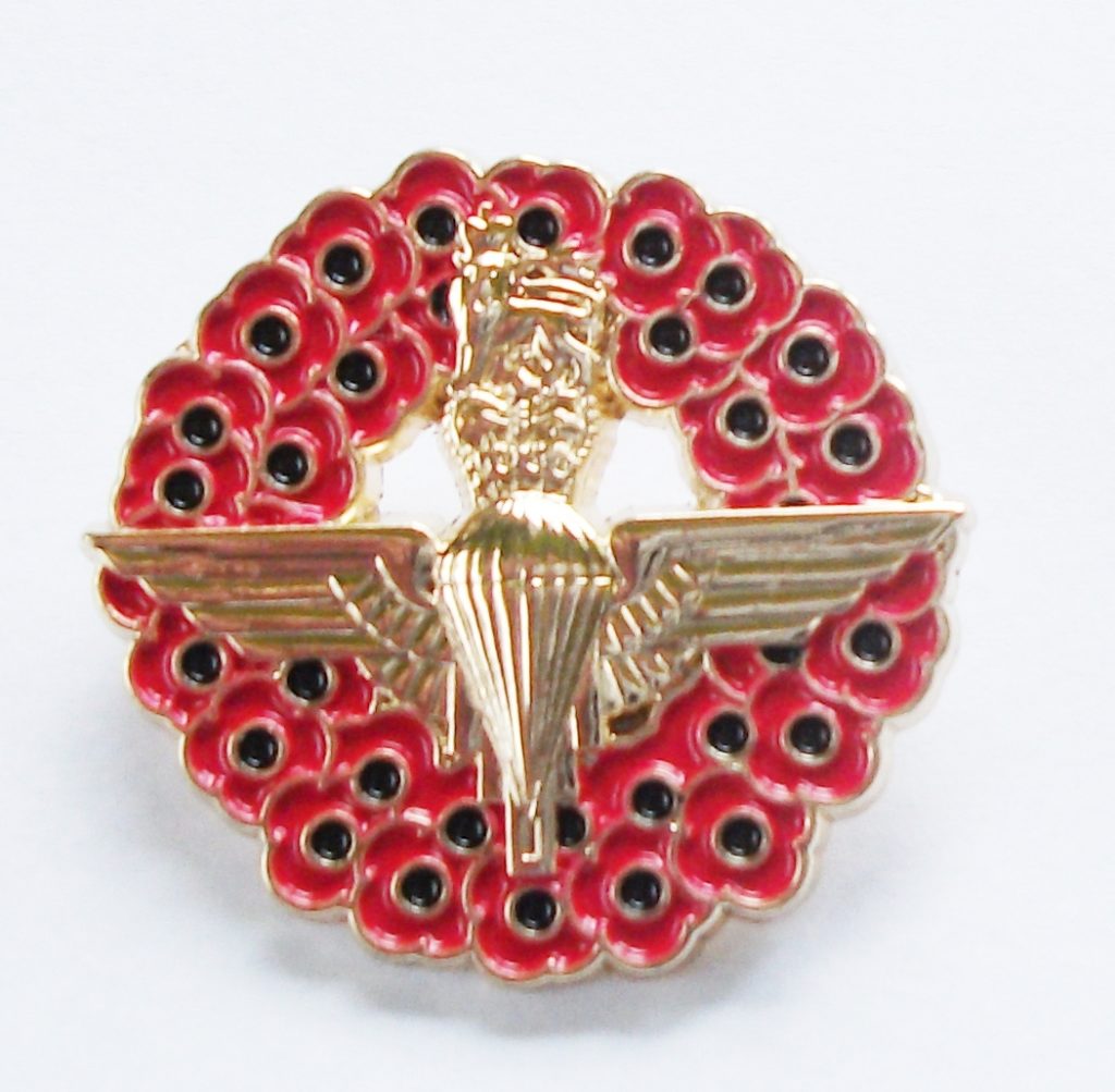 PARACHUTE REGIMENT POPPY WREATH WINGS PARAS LAPEL PIN OR WALKING STICK ...